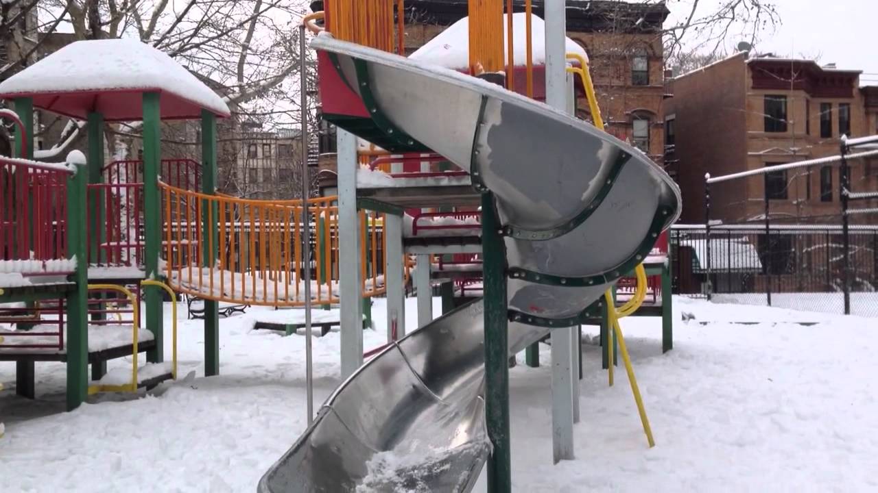 Curly slide into the snow - YouTube