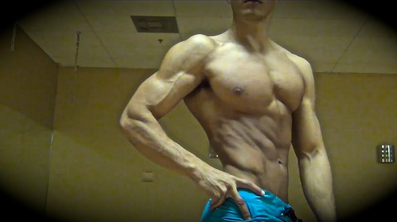 Men's Physique Posing Practice, Full Workout, Last Minute Weight Fluctuations (RR 43) - YouTube