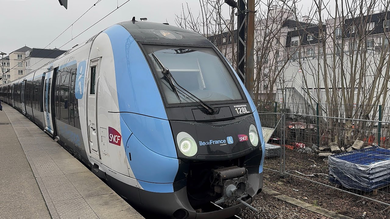 Spot d’une Z50000 US sur le Transilien L - YouTube