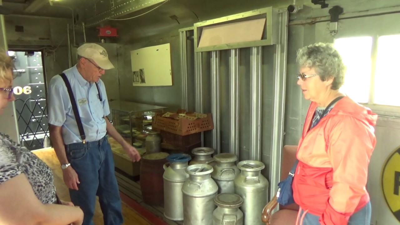 Galesburg Railroad Days Tour ft. old ATSF signal bridge at Bricker, IA ...