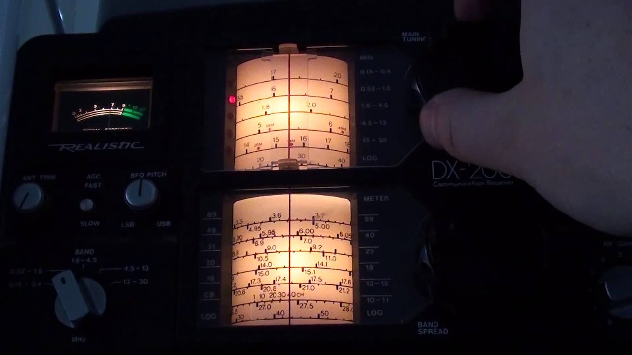 Realistic DX-200 Communications Receiver - YouTube