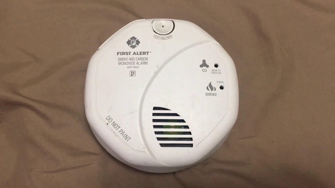 First Alert SC7010BV Detector Error Alert Signal: Office - YouTube