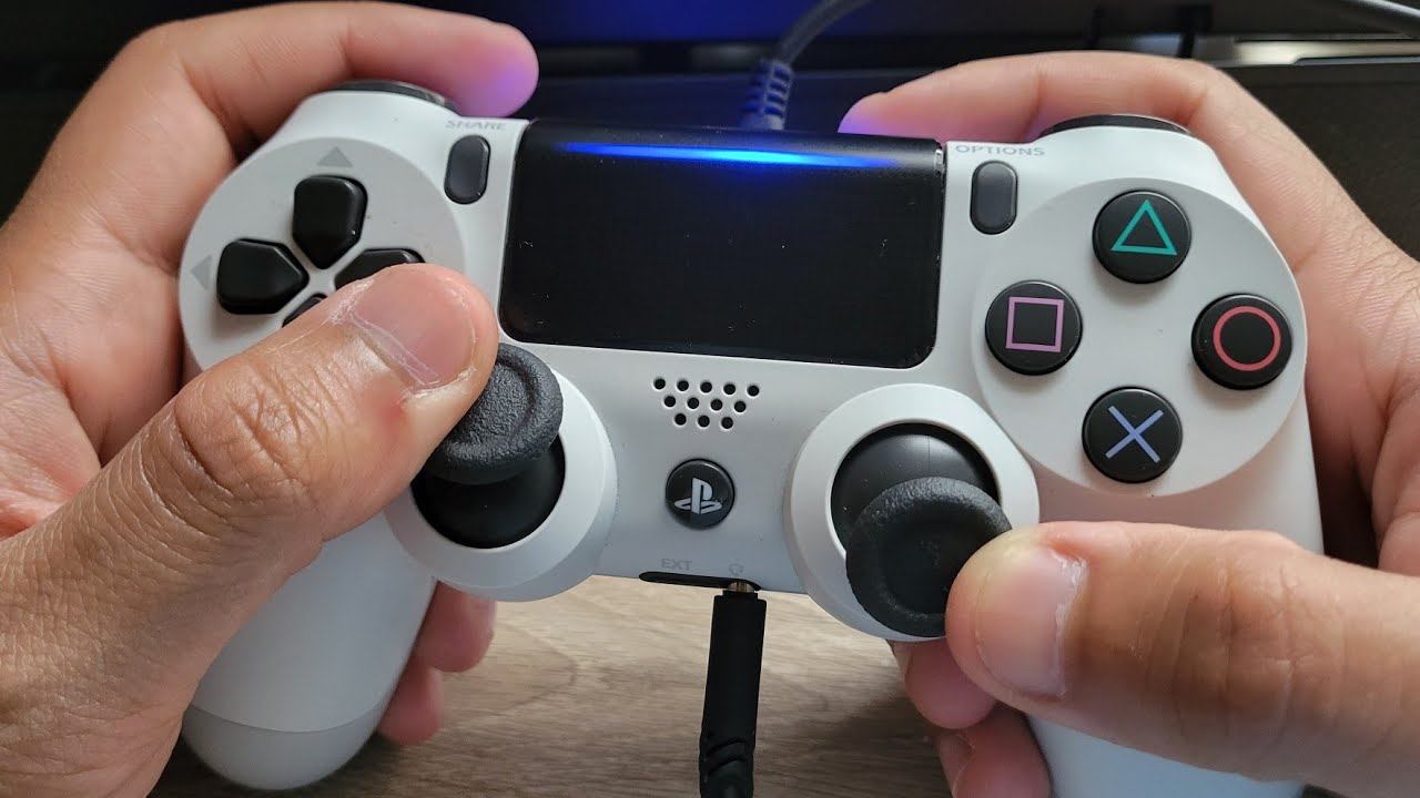 Unintentional ASMR PS4 Controller Sounds, lots of Clicking. - YouTube