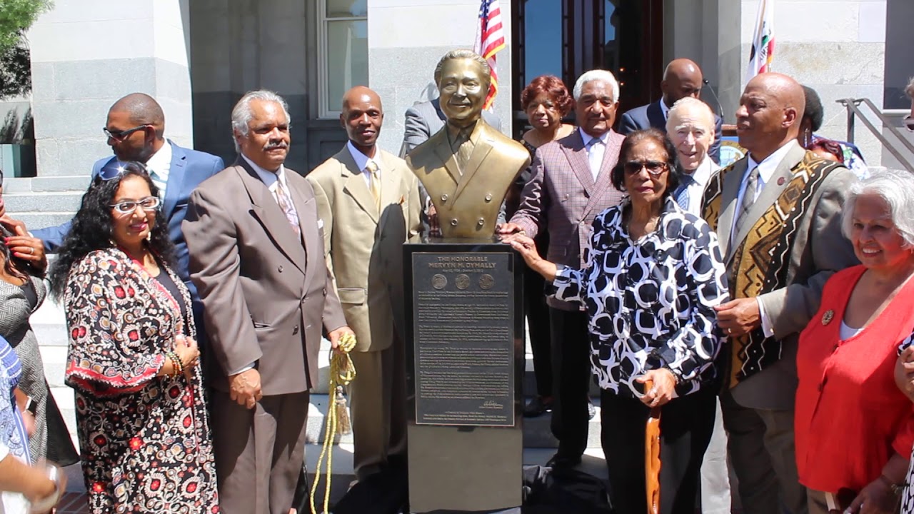 Nijel Binns unveils Mervyn M. Dymally at California State Capitol ...