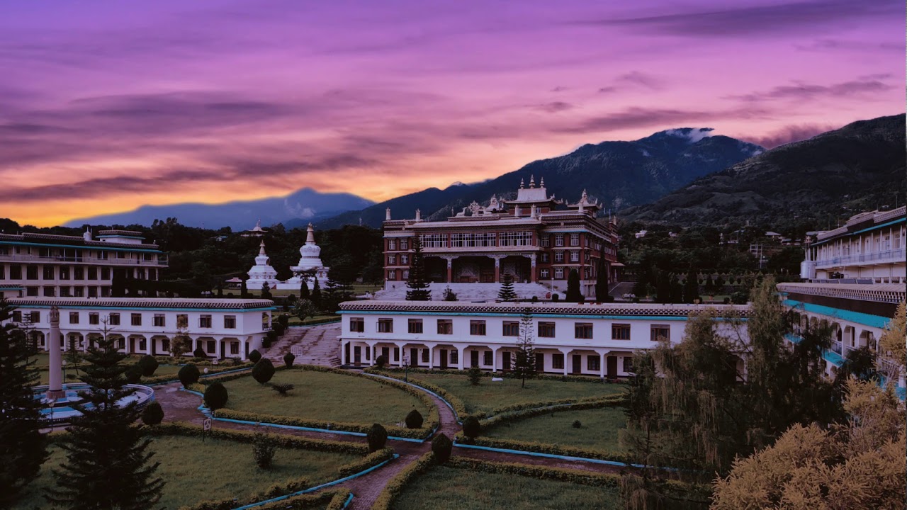 Dzongsar monastery - YouTube