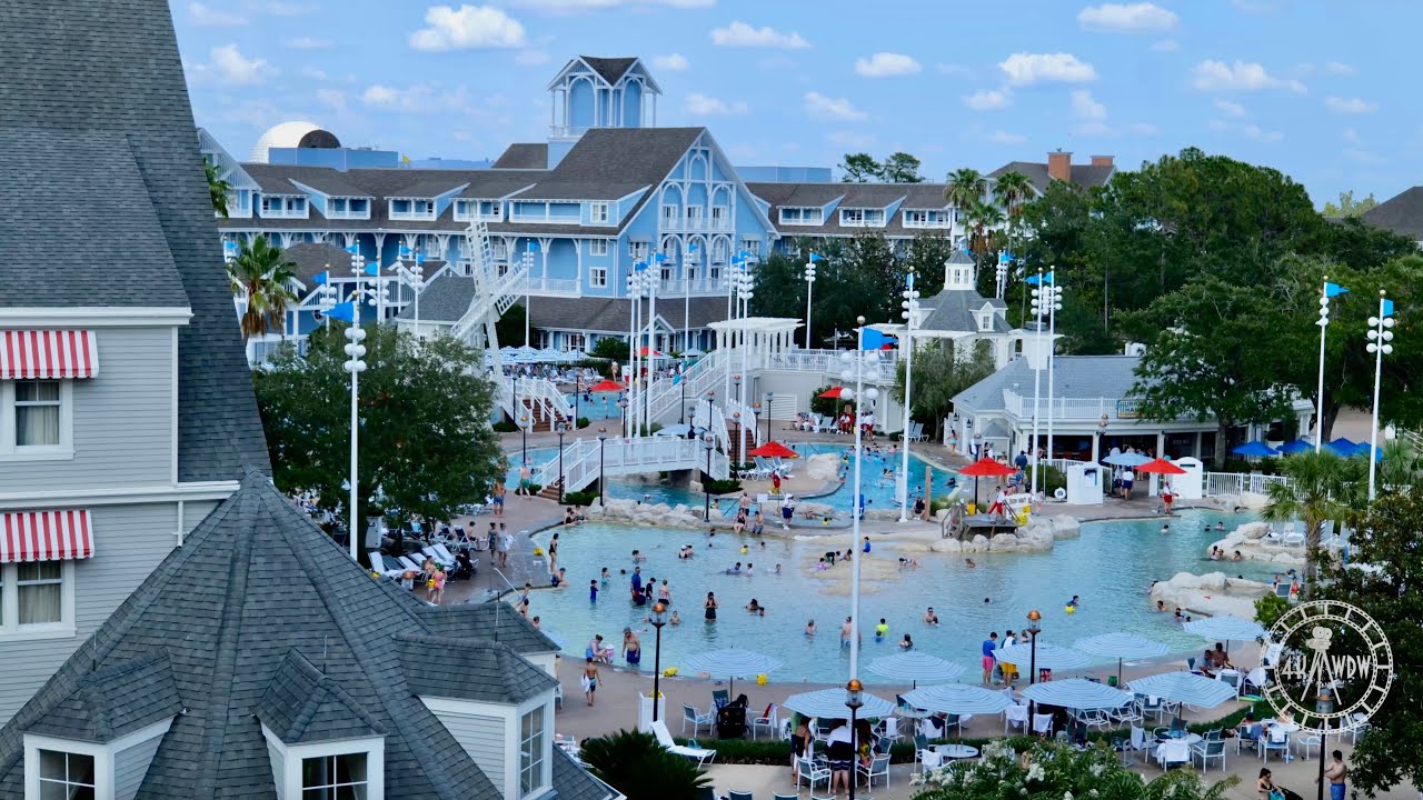Disney's Yacht Club Resort - EPCOT/Pool Balcony View Sights & Sounds ...