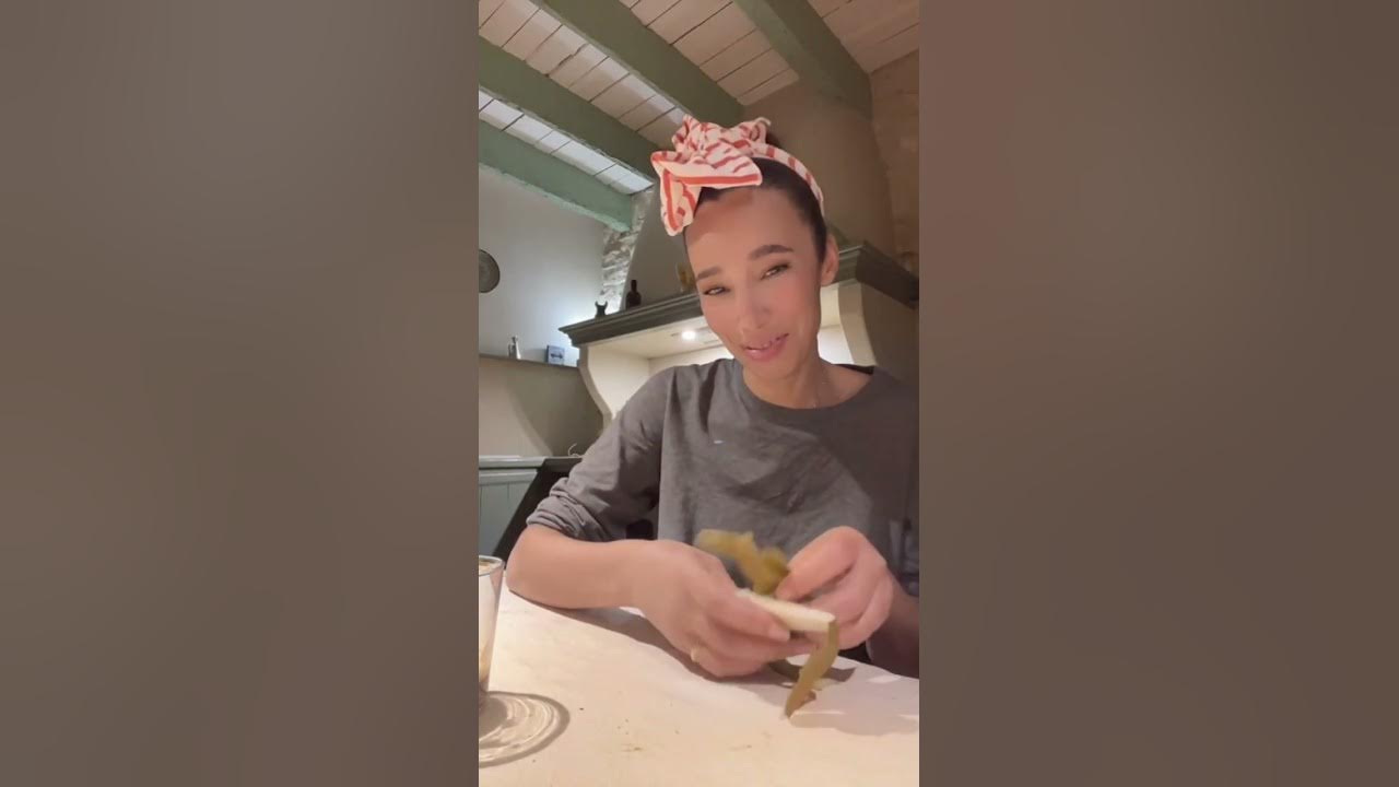 الراجل خاصك تهلاي فيه بالحب و الطياب في الليل 🤣 Youtube