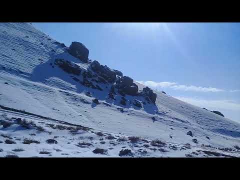 Dağlar qoynunda