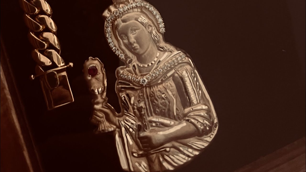 Oldschool Santa Barbara pendent from Las Villas Jewelry - YouTube