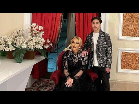Nura Suri. Övladlarımın Atası İmkanlı. Balaları Dünyaca Məşhur İnsandır.