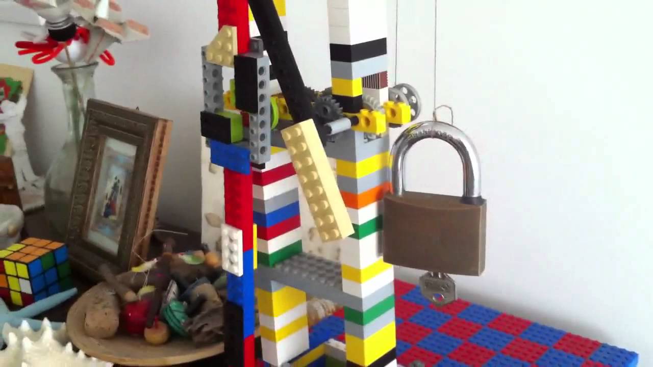 Single pin escapement Lego technic clock - YouTube