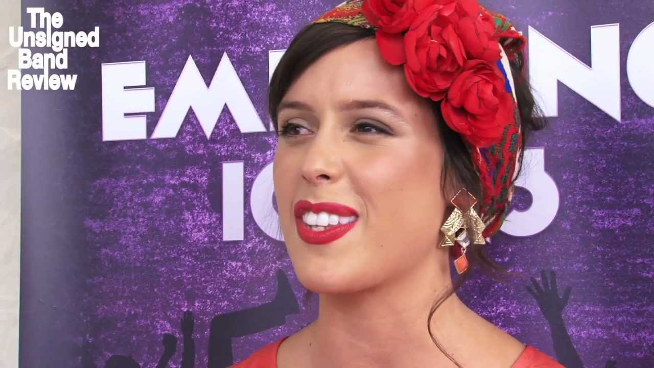 UBR TV: Emerging Icon Annaca at her style shoot with SecretSales.com ...