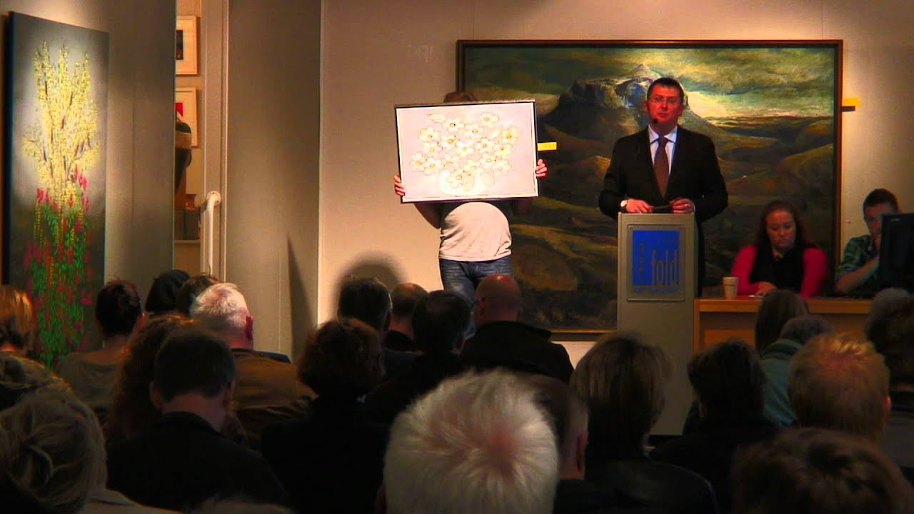 Auction at Art Gallery Fold - Listmunauppboð í Gallerí Fold - YouTube