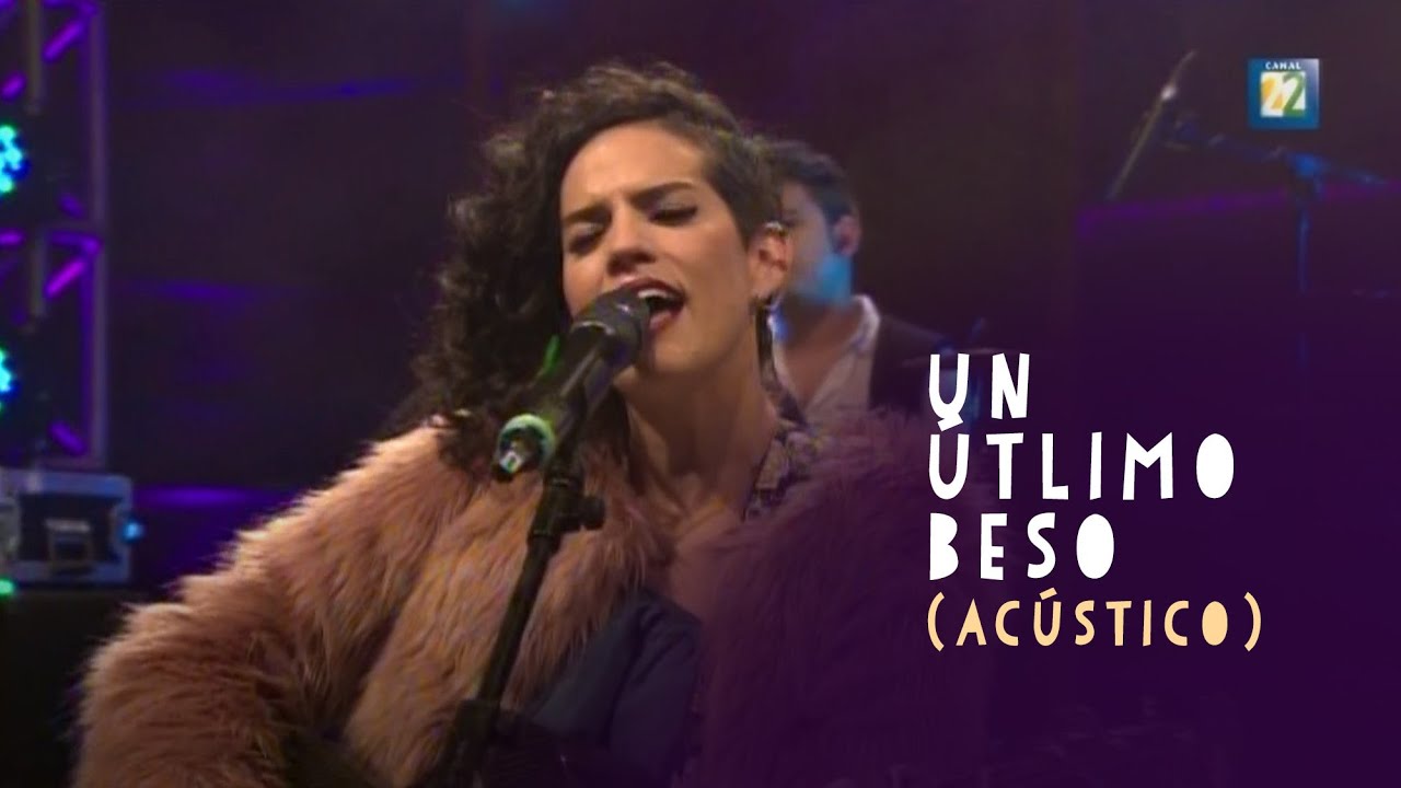Maria Bernal - Un Último Beso (Música Maestro) En vivo - YouTube