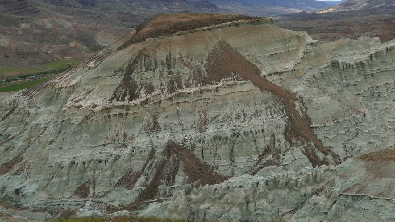 John Day Fossil Beds - Blue Basin - YouTube