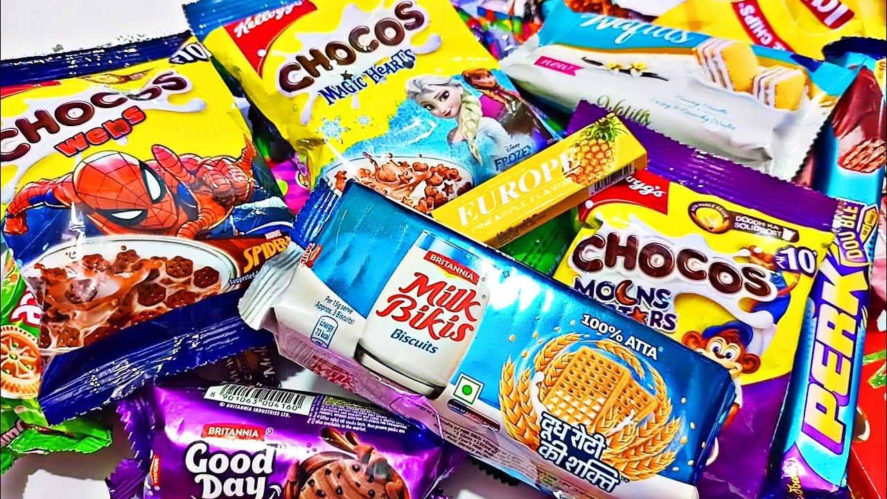 101 yummy snacks a lot of new candy good day Choco chip cookies ...