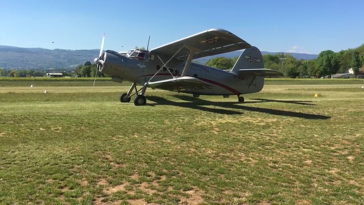 Antonov AN-2 engine start - YouTube
