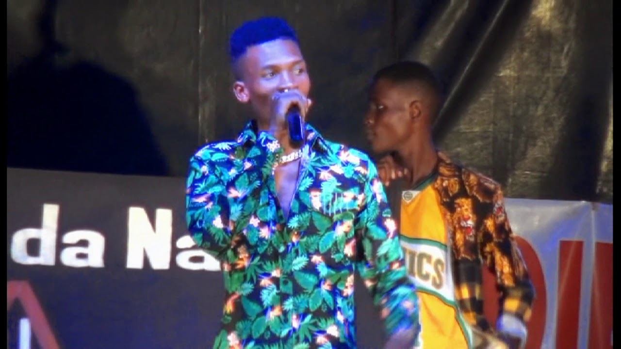 Dav singer x K.LEEFA 🤟🔥 Adahoua concert 2019 - YouTube