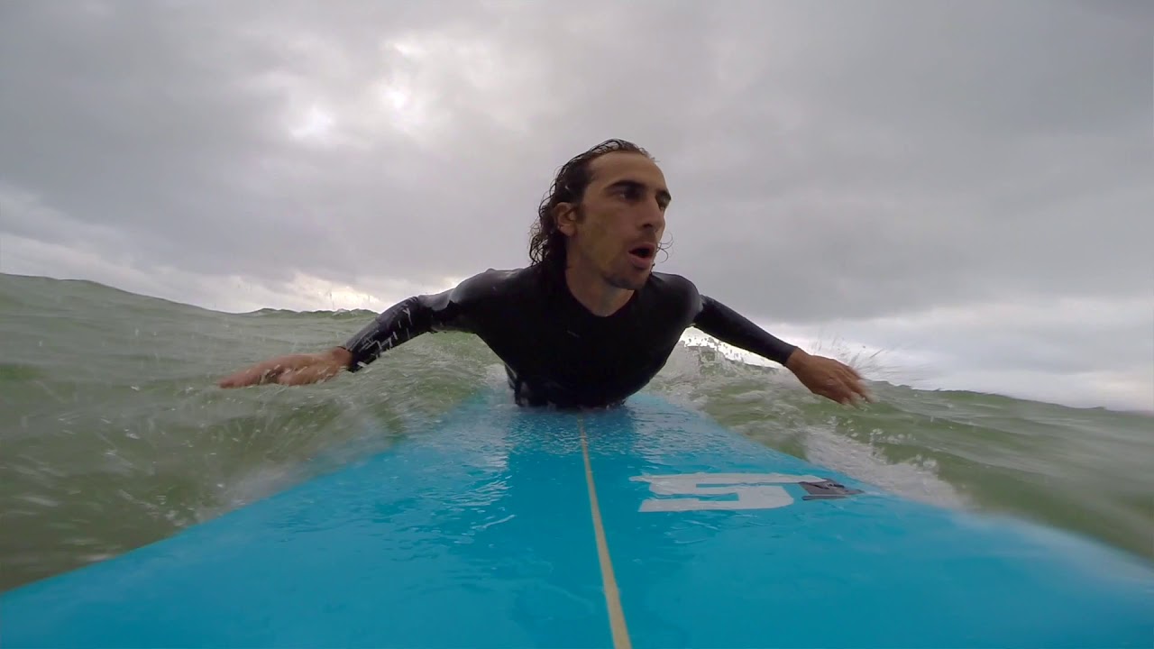 SURFING RAPPER BREAKS DOWN TRICK TIPS FOR BEGINNER SURFERS! HOW TO SURF ...