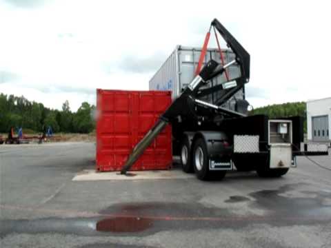 HAMMAR 195 HS sideloader - Stacking 8'6'' containers - YouTube