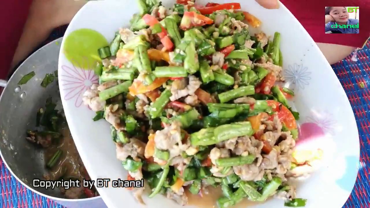 ភ្លាសាច់គោ (How to make Plea Sach Ko ) - Cambodian Beef Crevice - YouTube