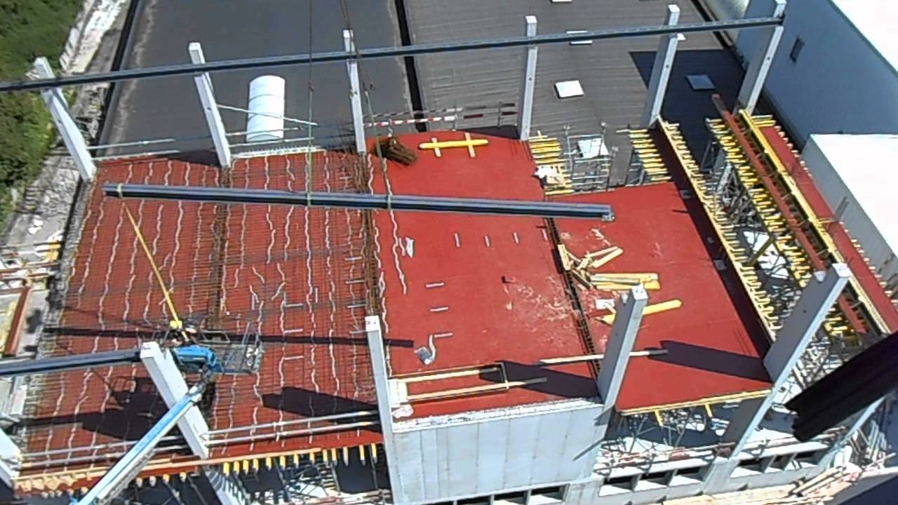 pose du rail du pont roulant (2) - YouTube