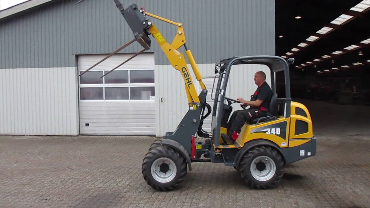 Gehl AL340 - YouTube