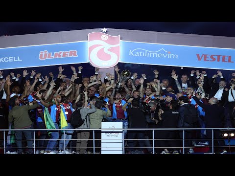 2021/22 Spor Toto Süper Lig Ahmet Çalık Sezonu'nun Şampiyonu Trabzonspor Kupasını Kaldırdı!