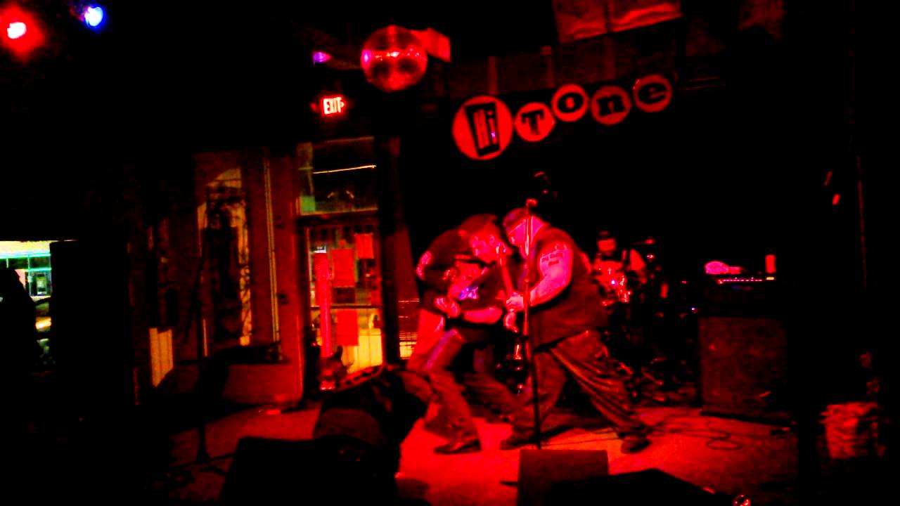 Massacre Machine-World Spinning - YouTube