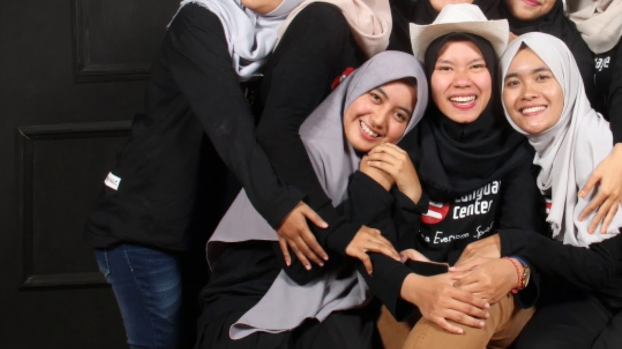 B-19 Language Center, Pare Kampung Inggris - YouTube