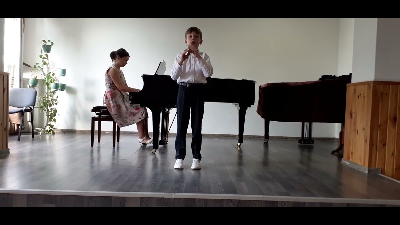 Argint Liviu. Fluier Categoria A. Bach Badinerie - YouTube