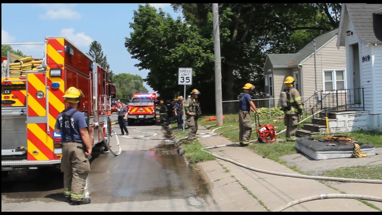 House fire, Conger St., Waterloo, Iowa July 2, 2021 - YouTube