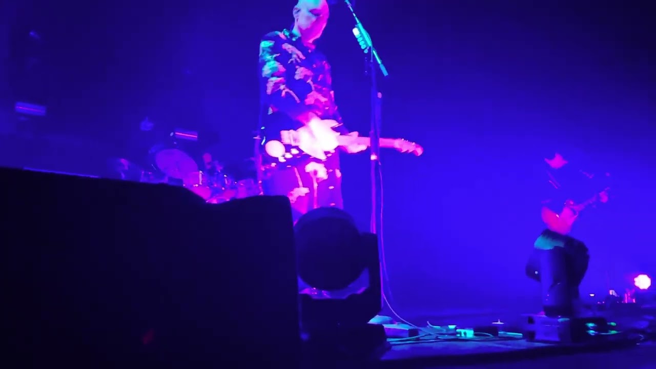 Smashing Pumpkins “Drown” Live in San Antonio 5-2-22. - YouTube