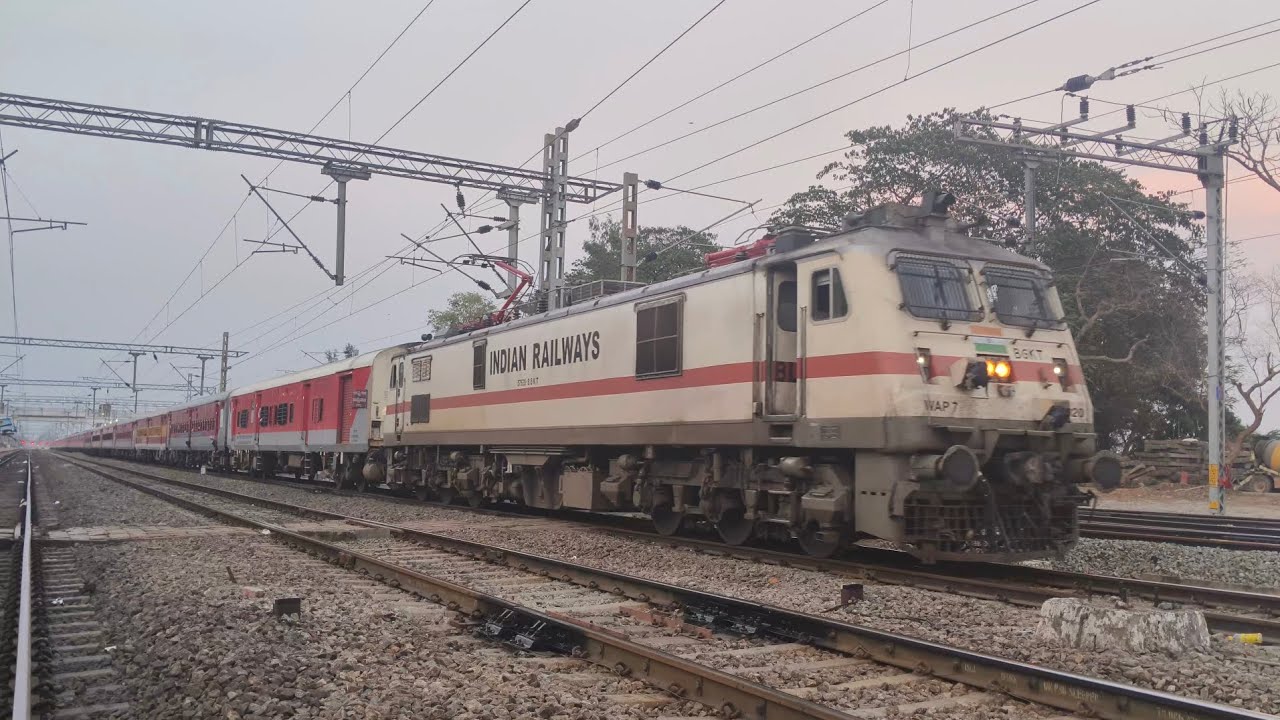 Bgkt wap 7 with 18189 tata-ers express departing from PvP with super ...