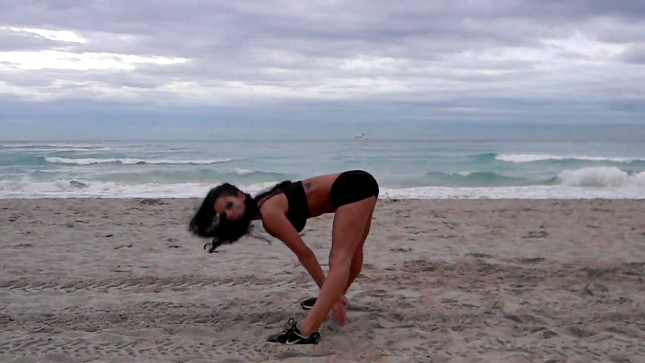 Cherry Pickers in South Beach ... by T-Rod - YouTube