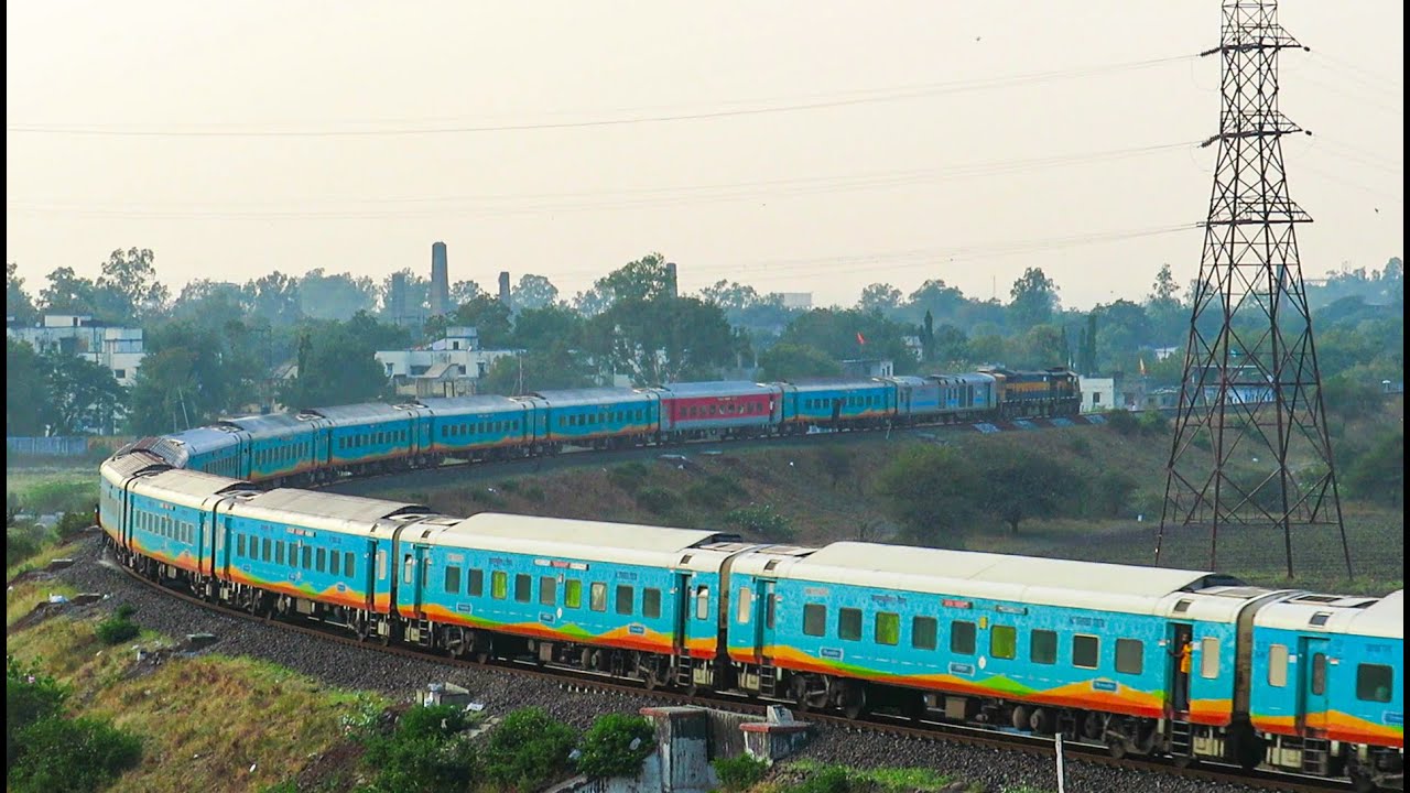 Humsafar Express takes a U-TURN | Indian Railways - YouTube