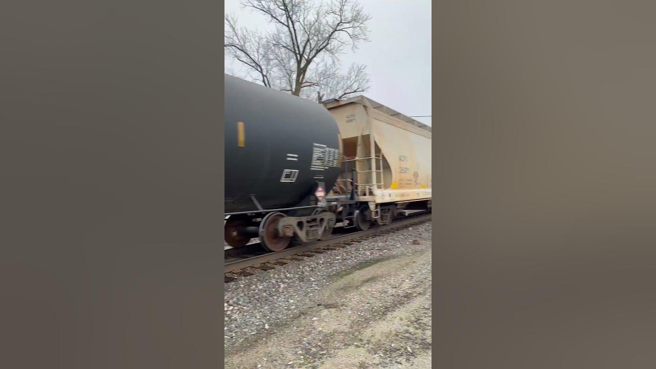 NS 1808 SD70ACC & NS 1113 SD70ACe dynamic duo on NS 170 by Bechtle- Springfield, OH - YouTube