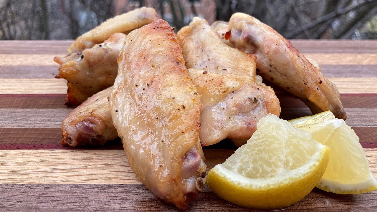 JAPANESE CHICKEN WINGS (TEBA SHIO) | Salted Chicken Wings on a Weber ...