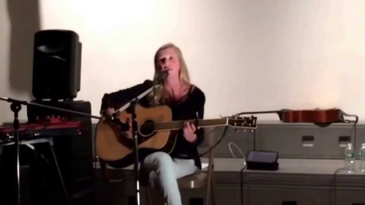 Hannah Miller- performing Scars- Opening for singer/songwriter Mark ...