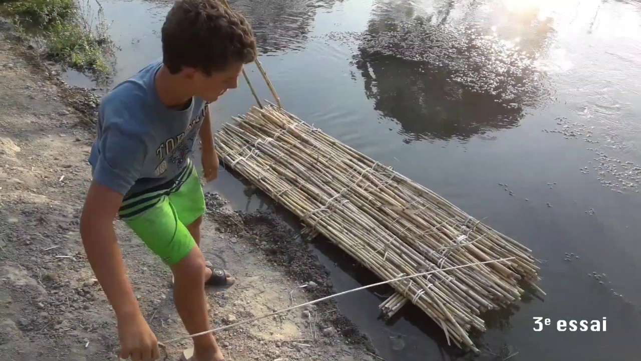 Construire un radeau en bambou - YouTube