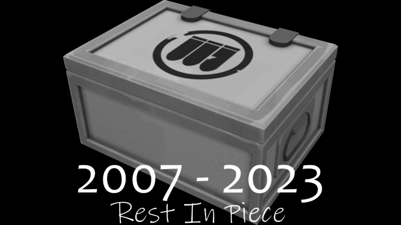 TF2 Ammo Box Takes Its Own Life (*GRAPHIC WARNING*) - YouTube