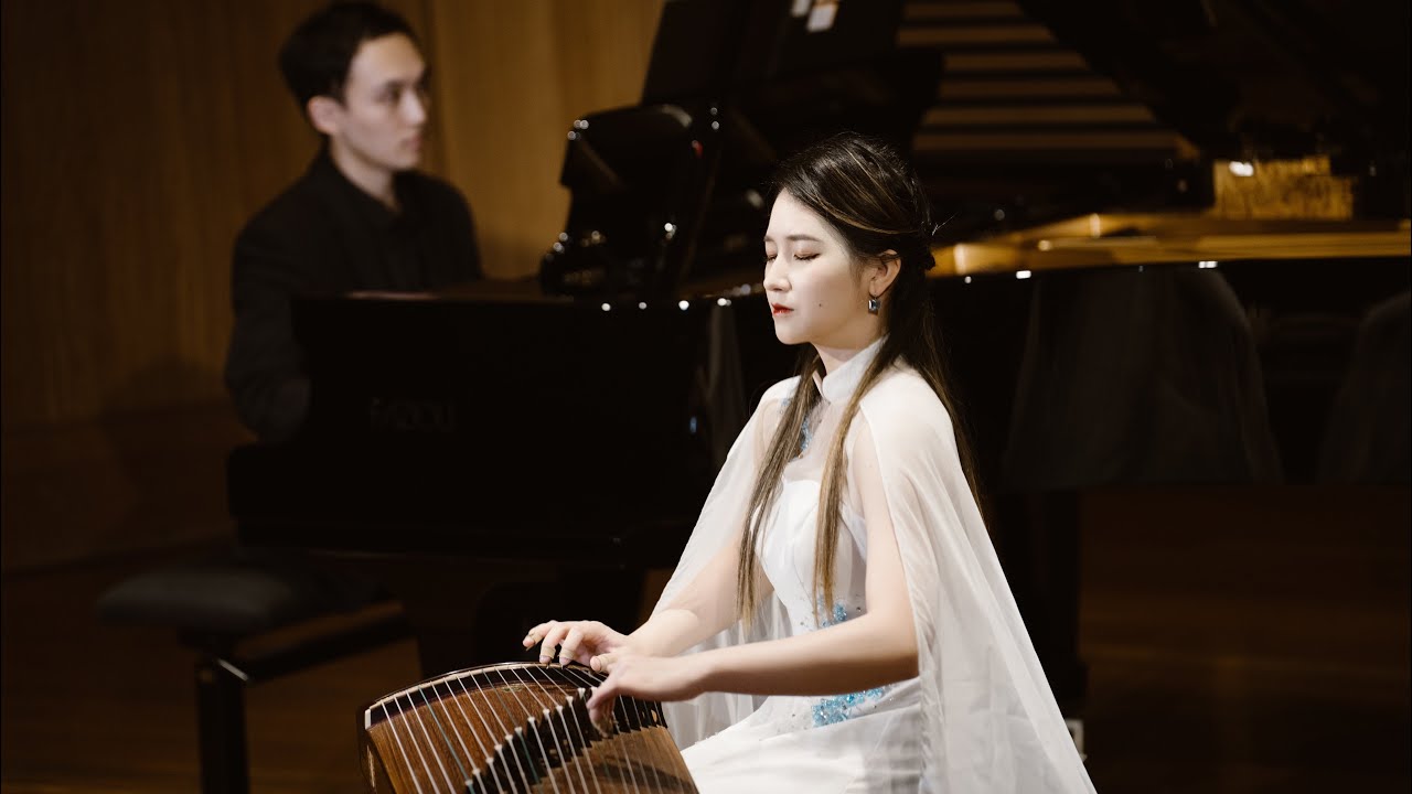 桃花源-意境极深的古筝演奏级曲目 Julia Luo Guzheng - YouTube