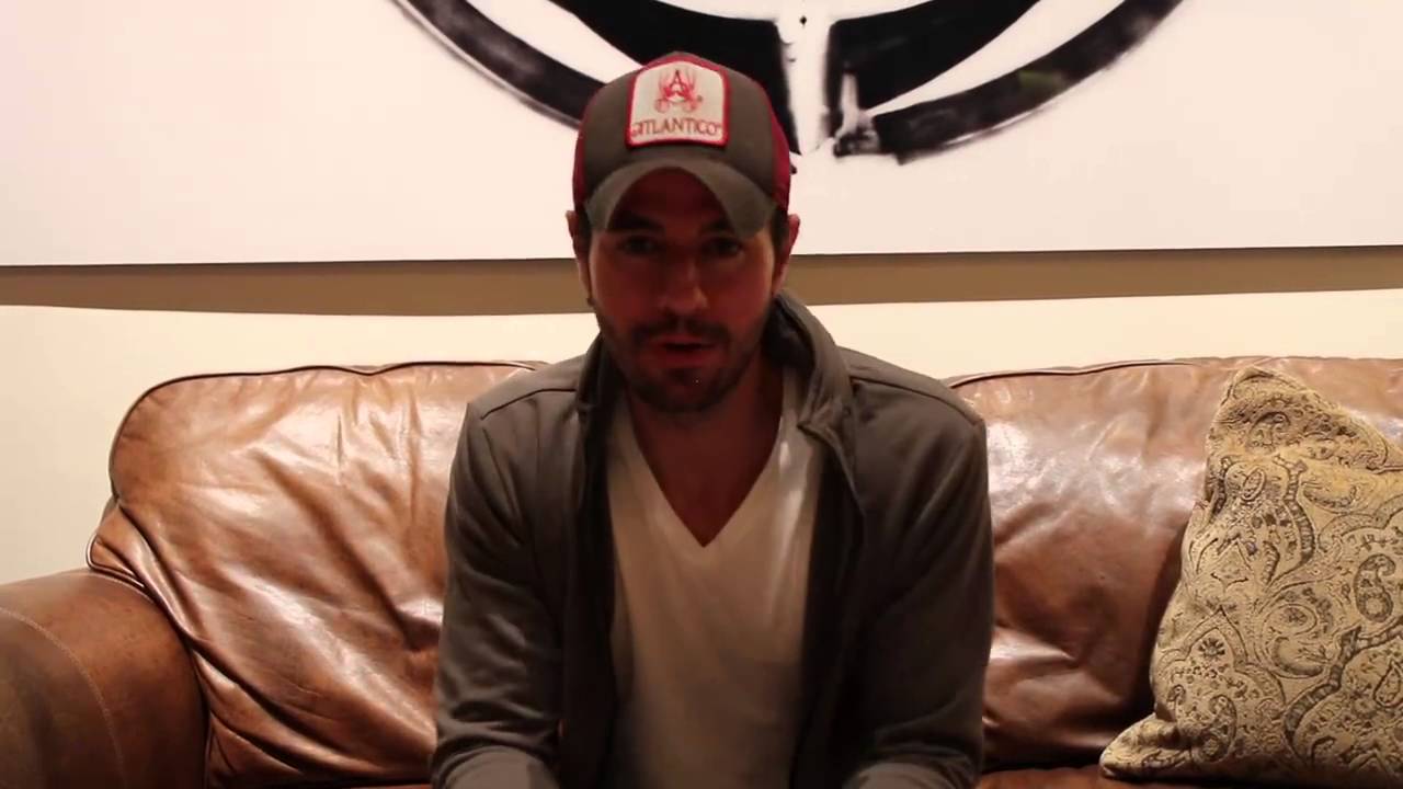 Enrique Iglesias signed cap competition - YouTube