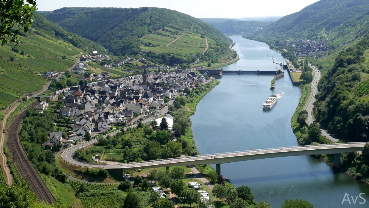 4k Timelapse of the Mosel / 4k Timelapse von die Mosel / 4k Timelapse ...