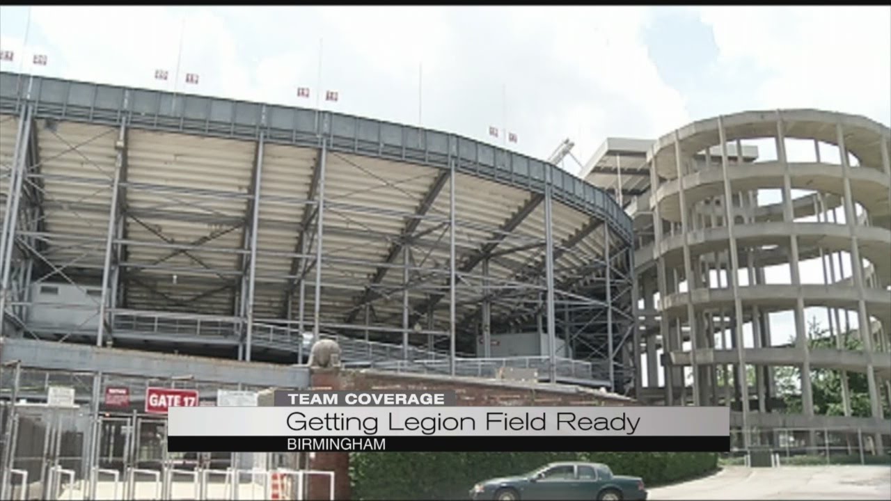 USWNT playing at Legion Field - YouTube