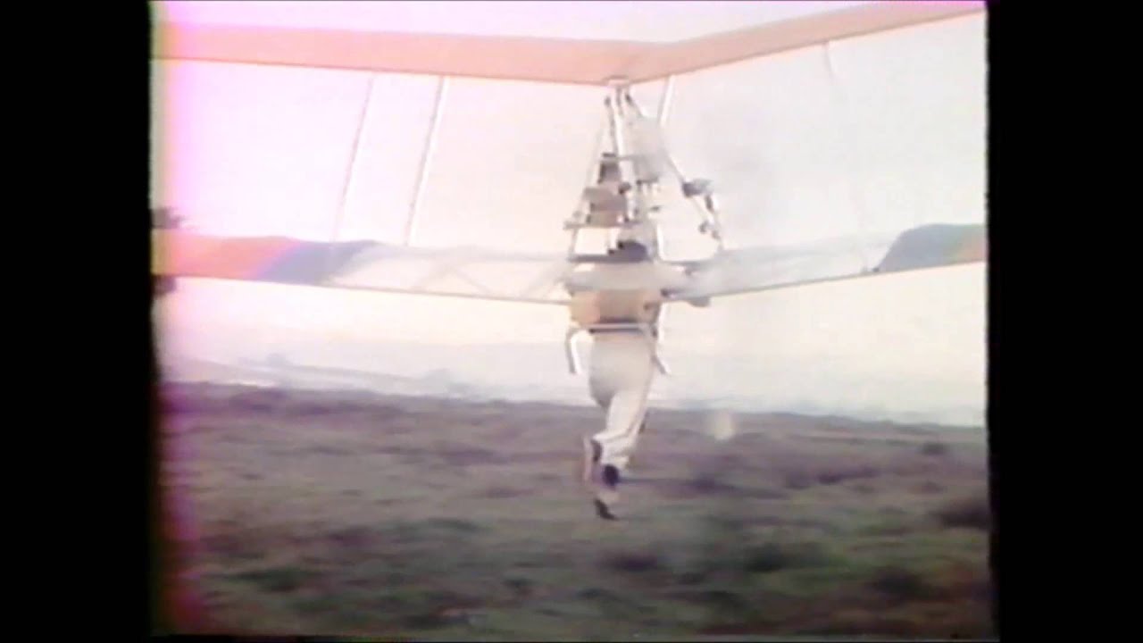 Brian Porter Easy Riser hang glider with motor - YouTube