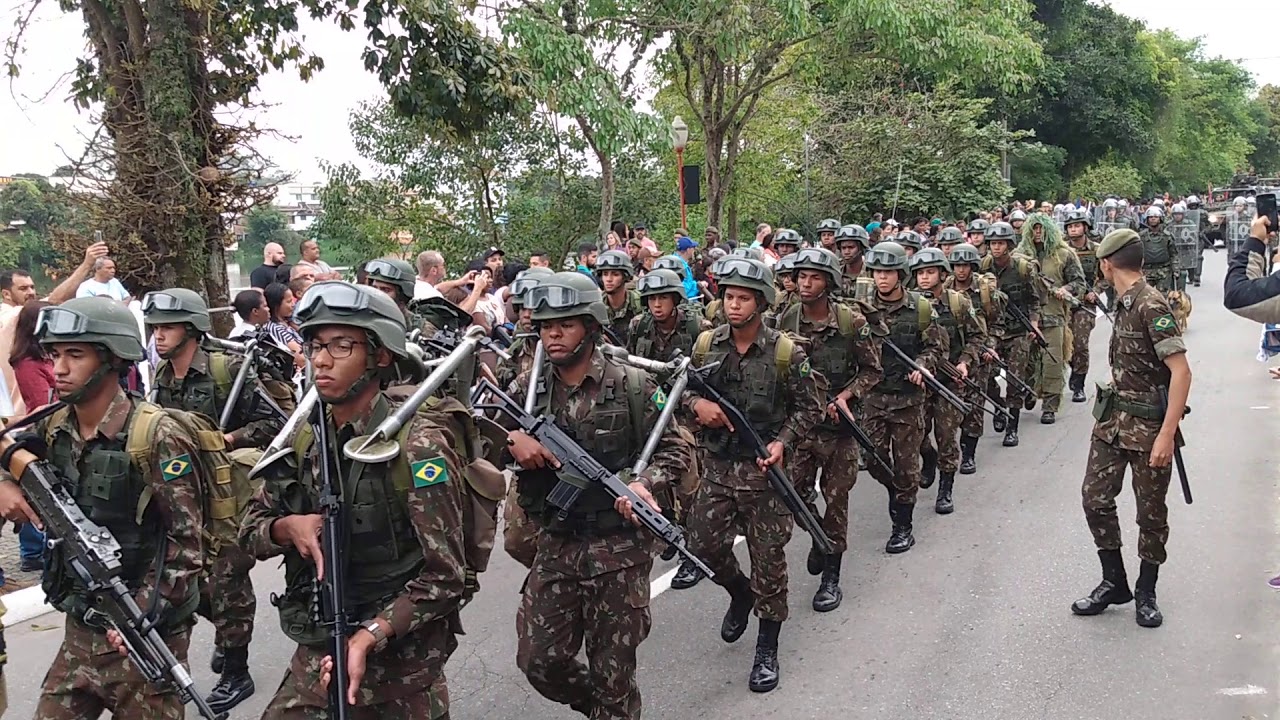 AMAN no desfile da cidade de Resende /RJ - YouTube