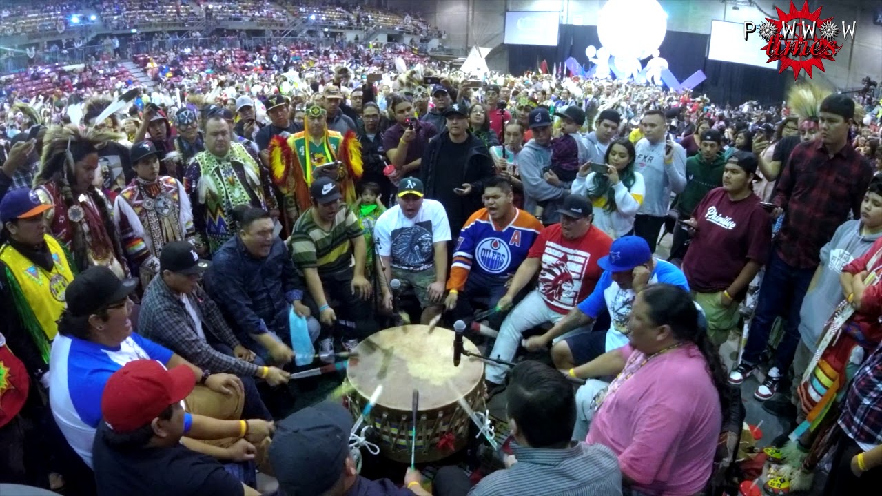 Wild Horse Singers @ Edmonton Expo Powwow 2018 - YouTube