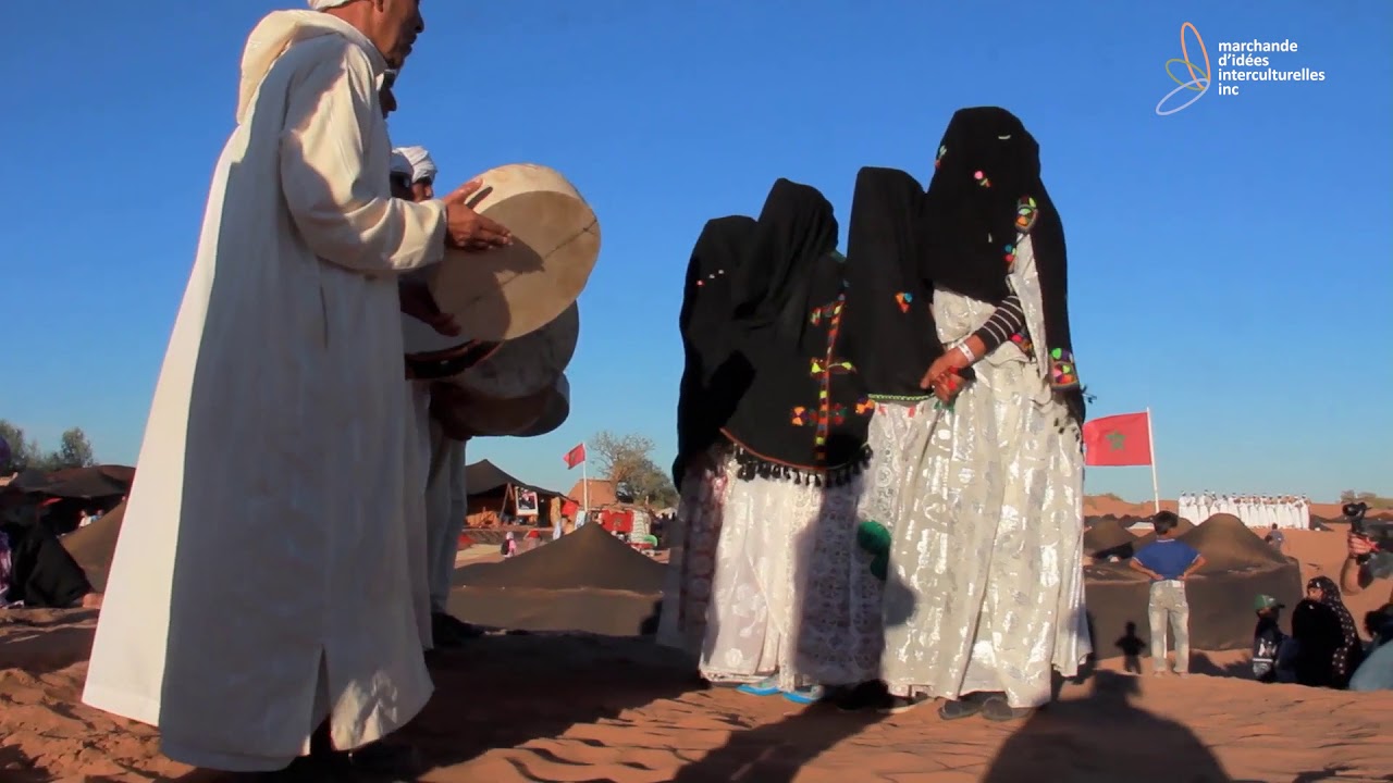 Danse traditionnelle / Traditional Dance (M’Hamid El Ghizlane) - YouTube