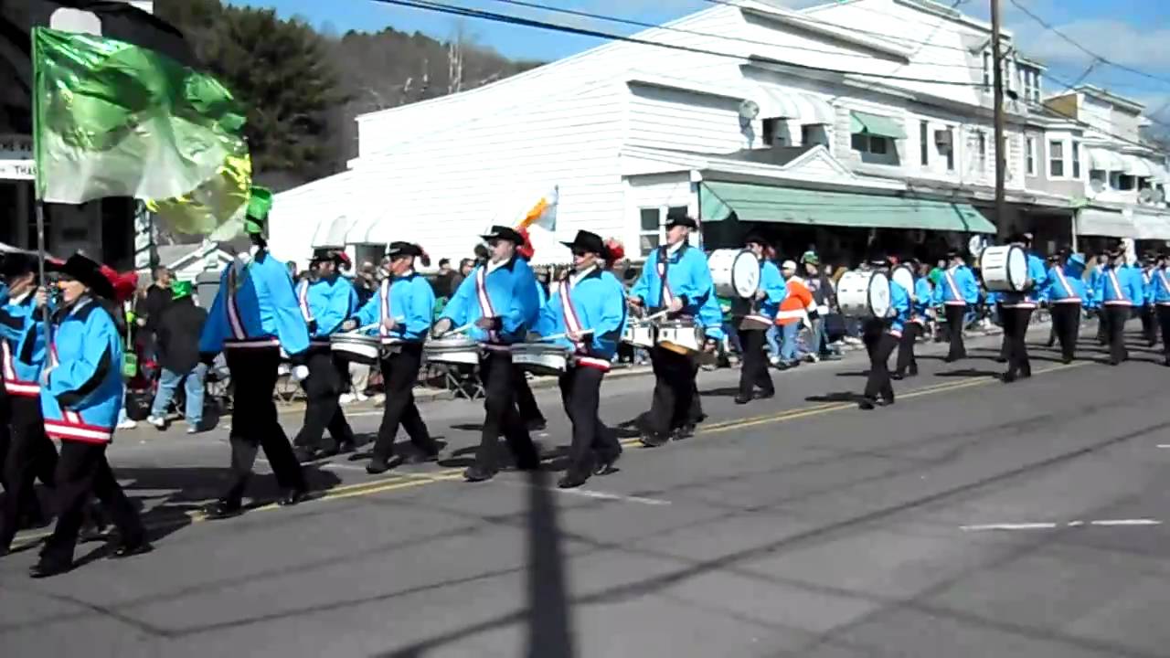 The Reading Buccaneer Alumni in Giradville PA parade March 19, 2011 ...